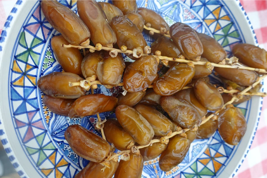 Deglet Nour on Branch | Authentic Tunisian Dates by HSB